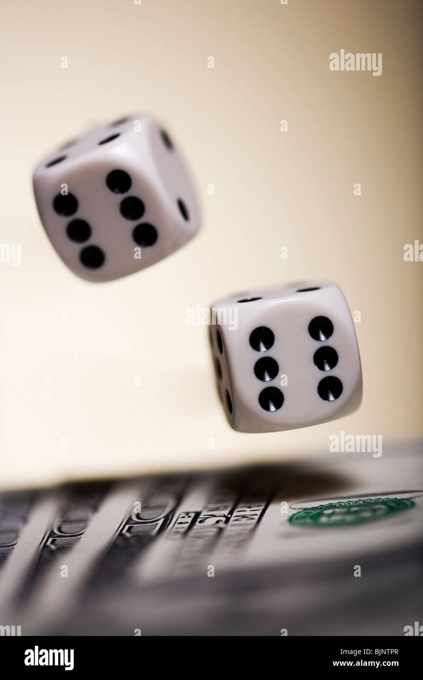 Business dice hi-res stock photography and images - Alamy