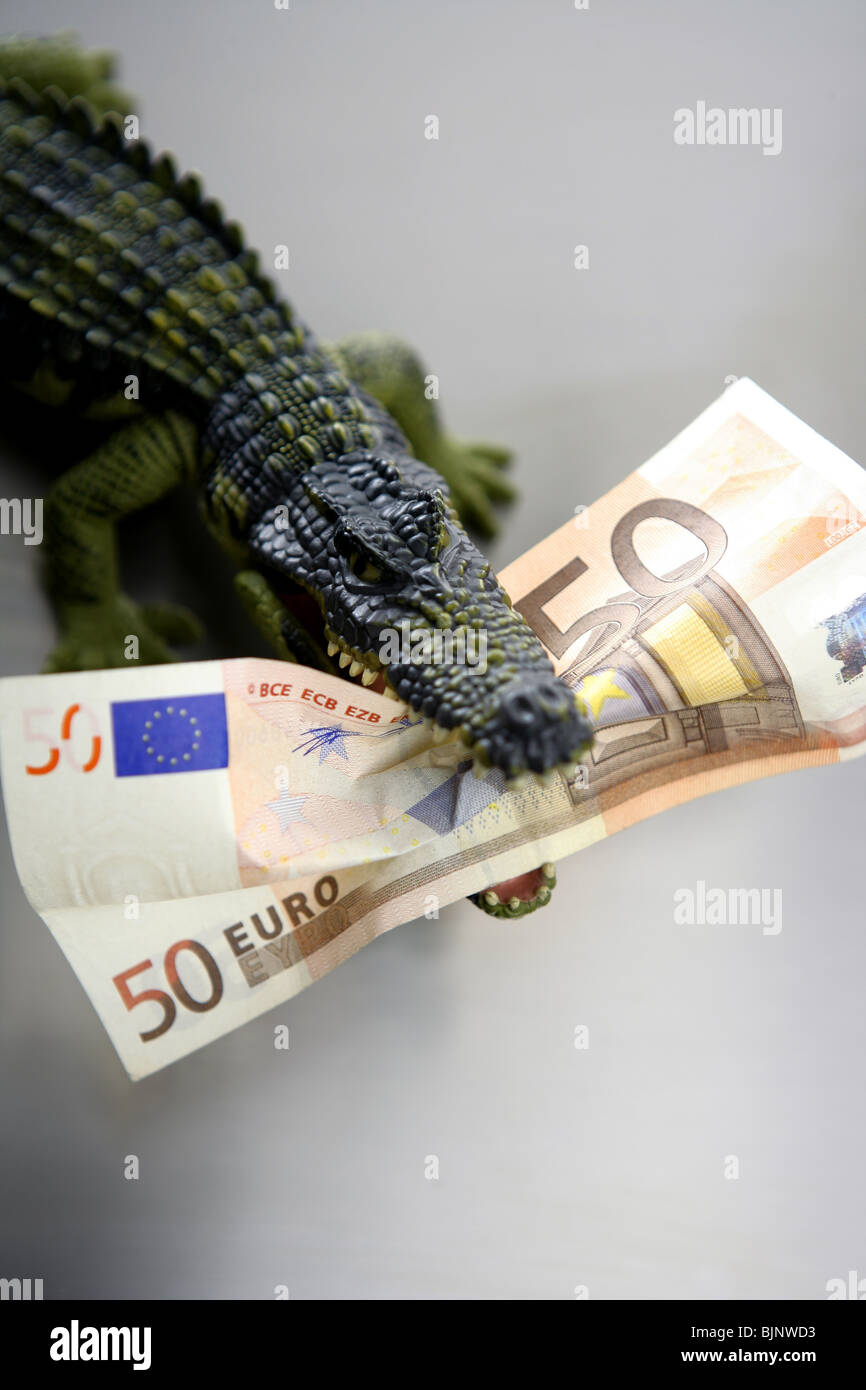 Plastic alligator hi-res stock photography and images - Alamy