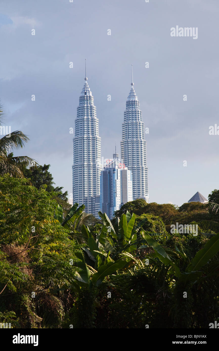 The green trees and towers hi-res stock photography and images - Alamy