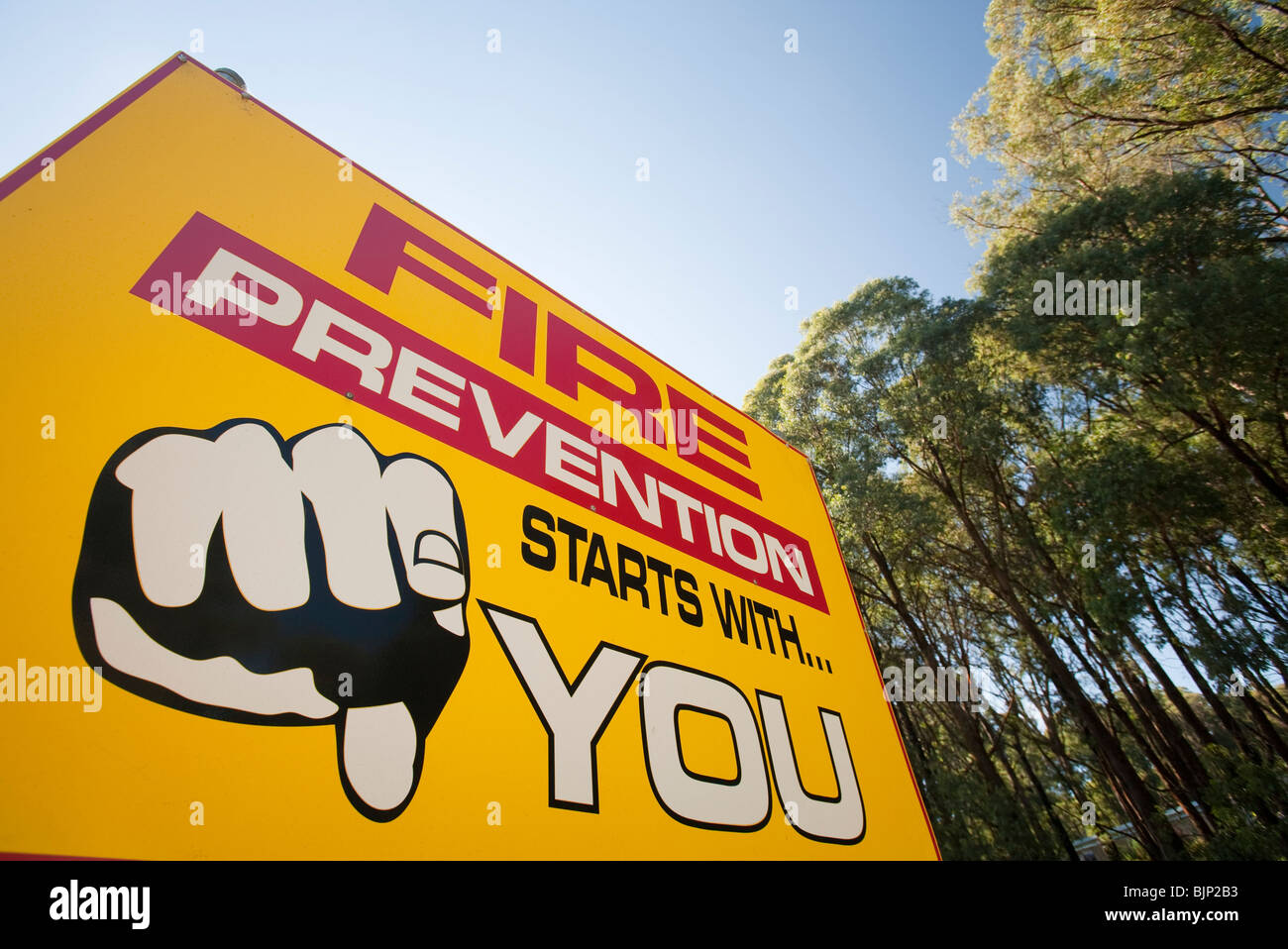 Fire warning sign australia hi-res stock photography and images - Alamy