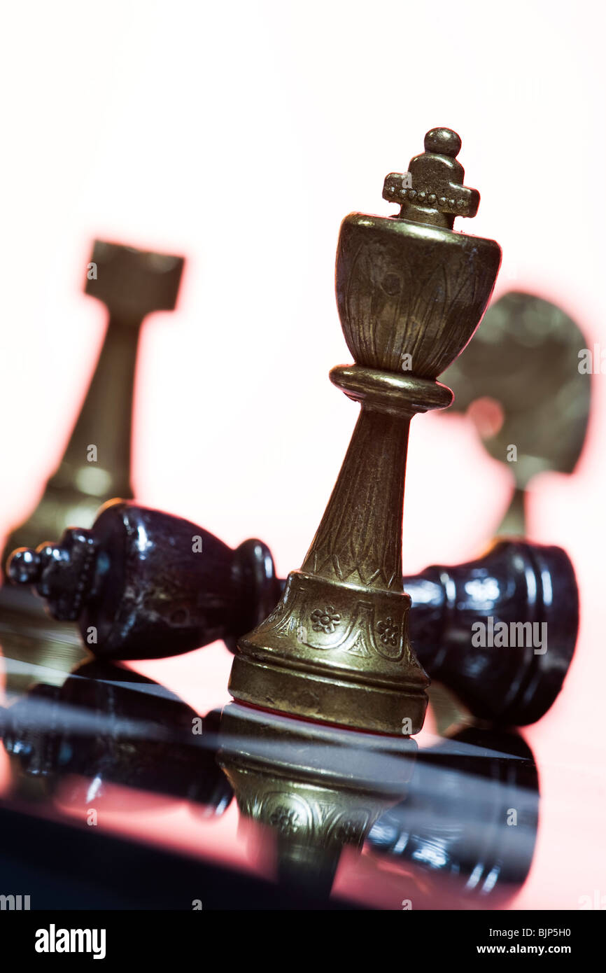 Chess board and chess pieces Stock Photo - Alamy