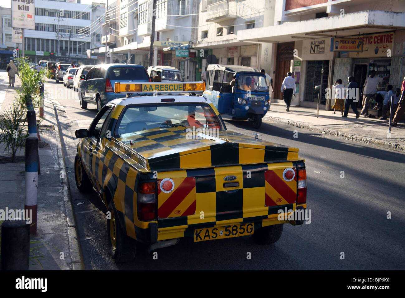 Old aa automobile association yellow hi-res stock photography and ...