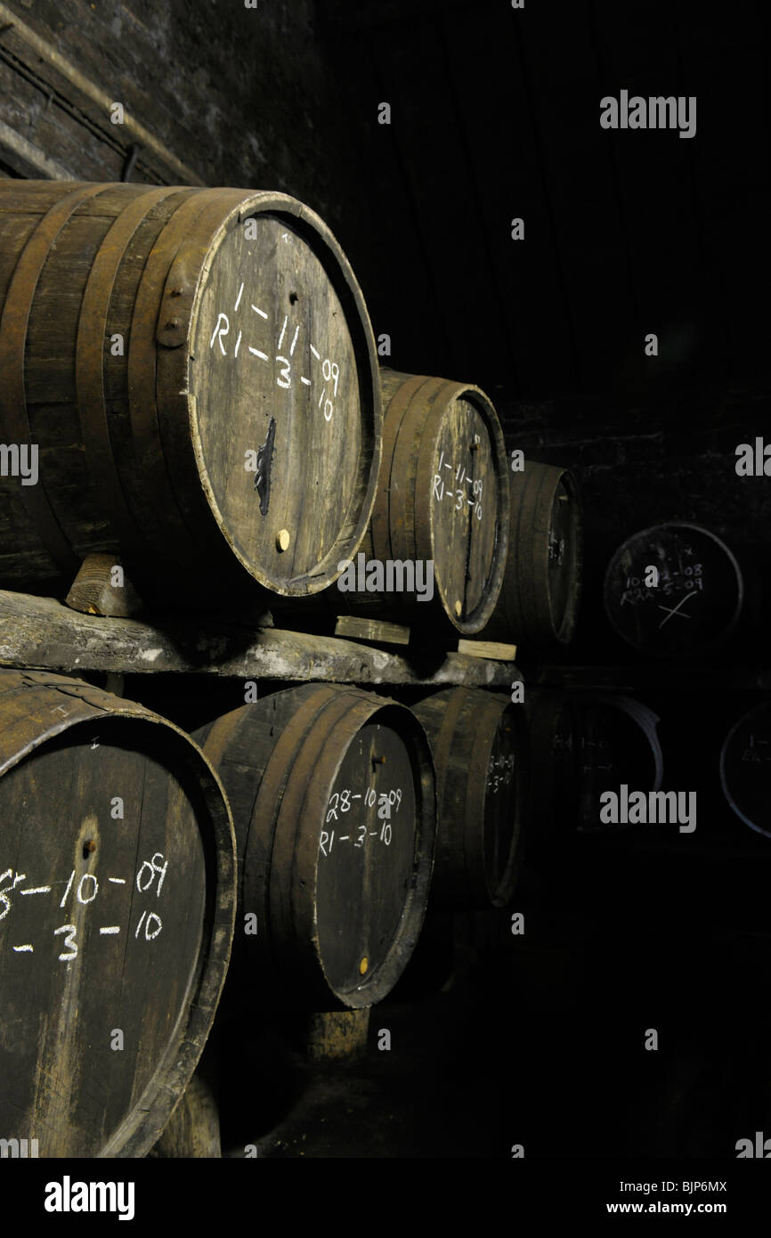 Cider barrels hi-res stock photography and images - Alamy