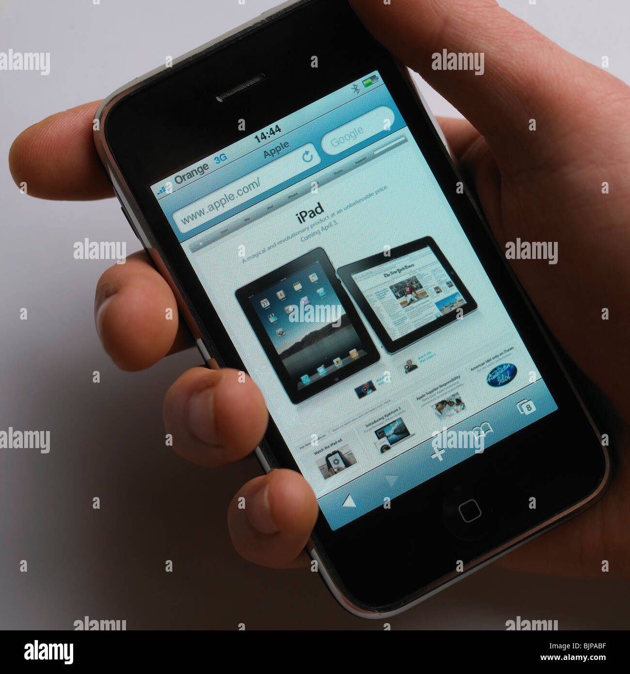 I pad screen hi-res stock photography and images - Alamy