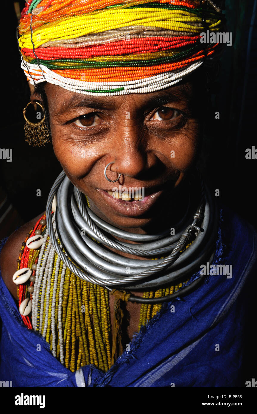 Women of the Bonda tribe in the Indian state of Orissa Stock Photo - Alamy
