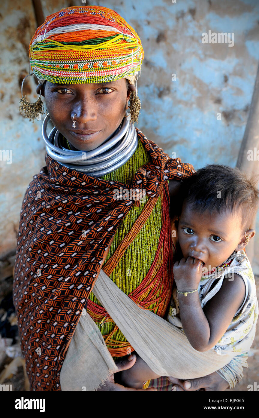 Women of the Bonda tribe in the Indian state of Orissa Stock Photo - Alamy