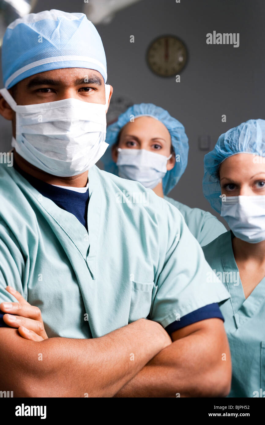 Medical personnel in surgery Stock Photo - Alamy