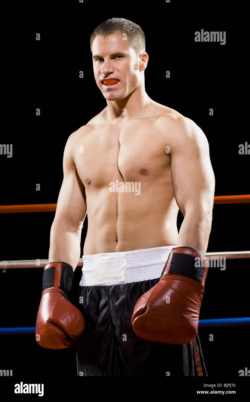 Male boxers facing hi-res stock photography and images - Alamy