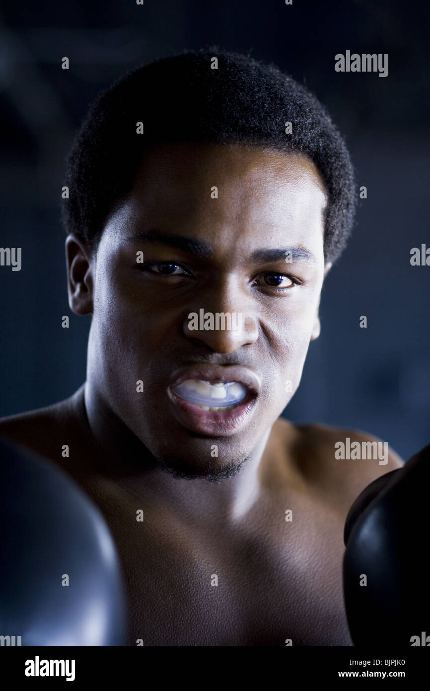 African boxer ring hi-res stock photography and images - Alamy