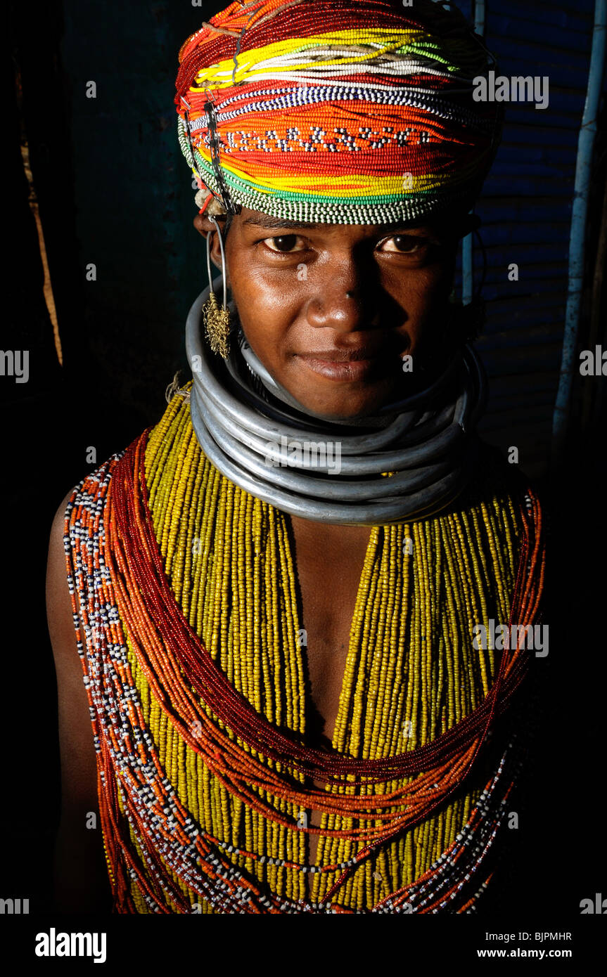 Women of the Bonda tribe in the Indian state of Orissa Stock Photo - Alamy