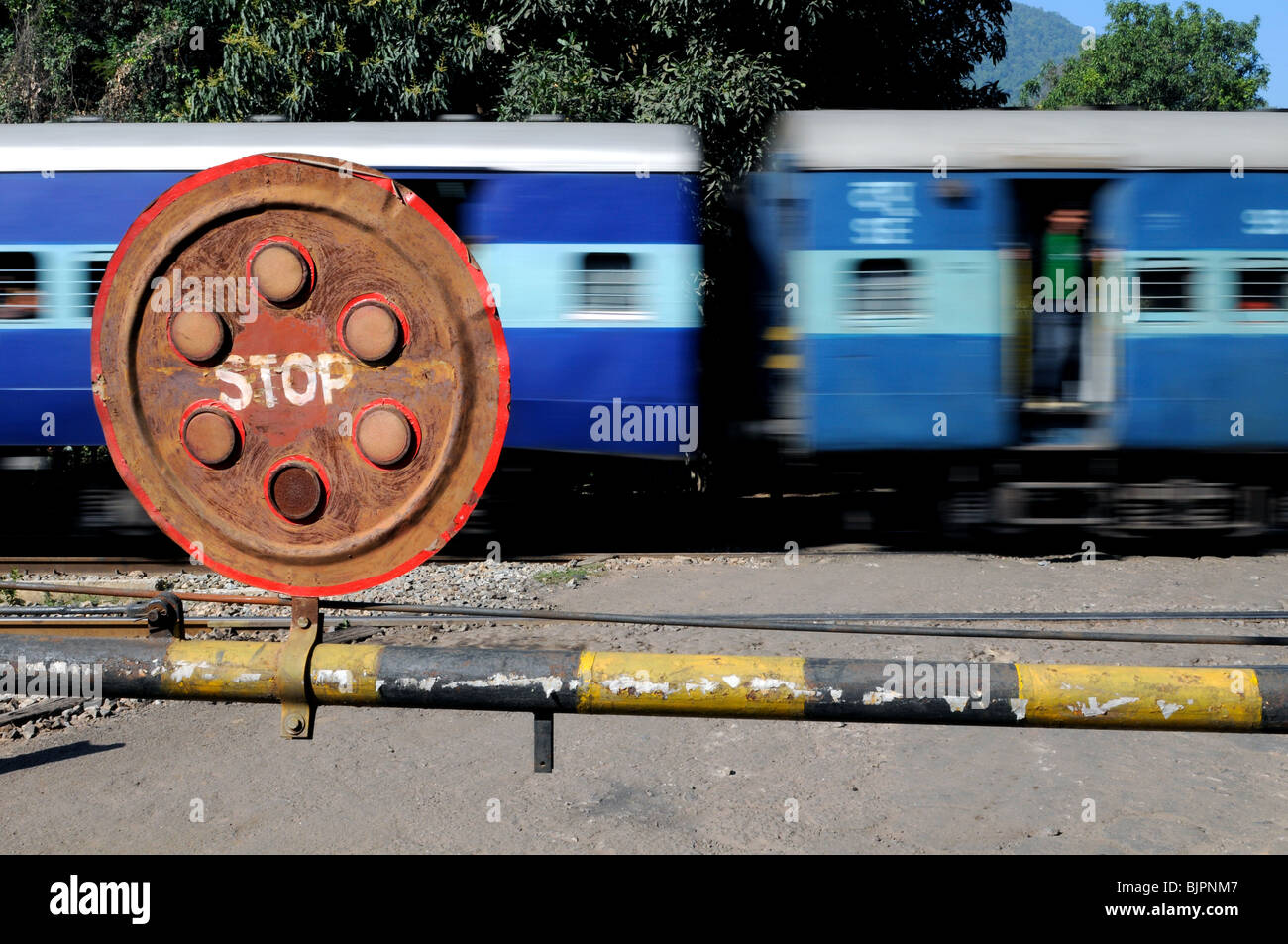 Stop sign india hi-res stock photography and images - Alamy