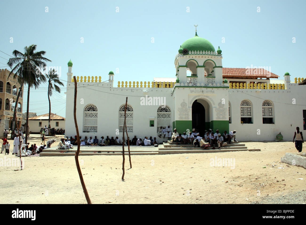 Men outside the Riyadha Mosque Lamu Stock Photo - Alamy
