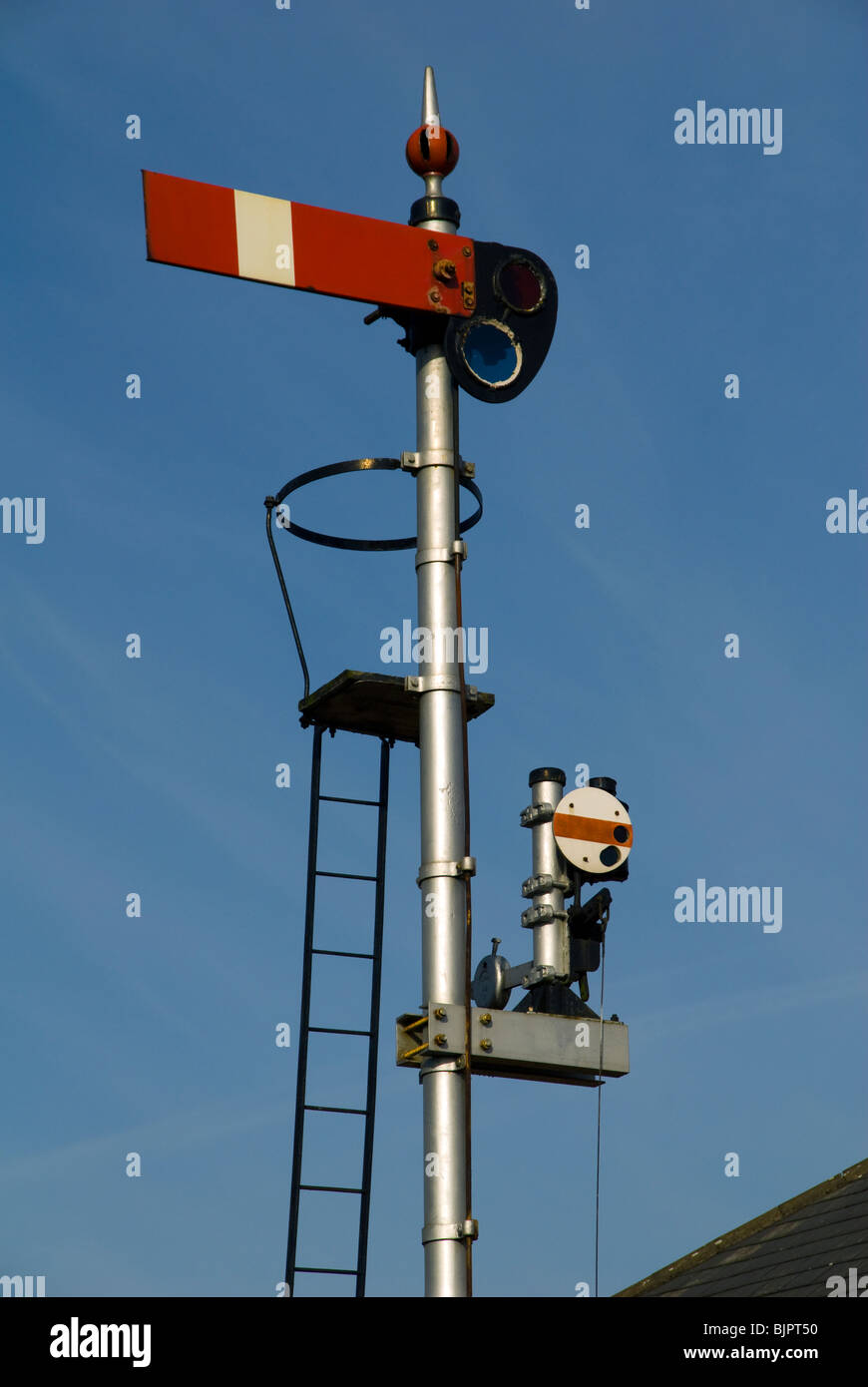 Railway signal at Crewe, Cheshire, UK Stock Photo - Alamy