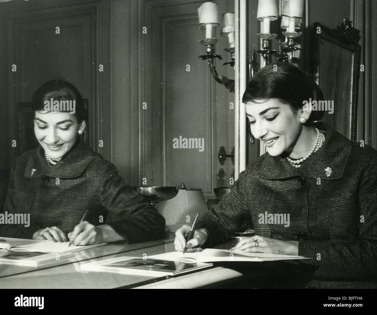 MARIA CALLAS - American-Greek operatic soprano about 1953 Stock Photo ...