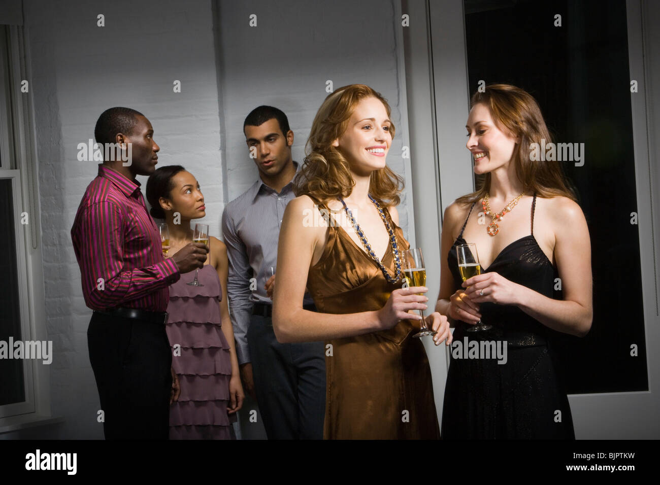 Socializing socialize friends conversation chat chatting hi-res stock ...