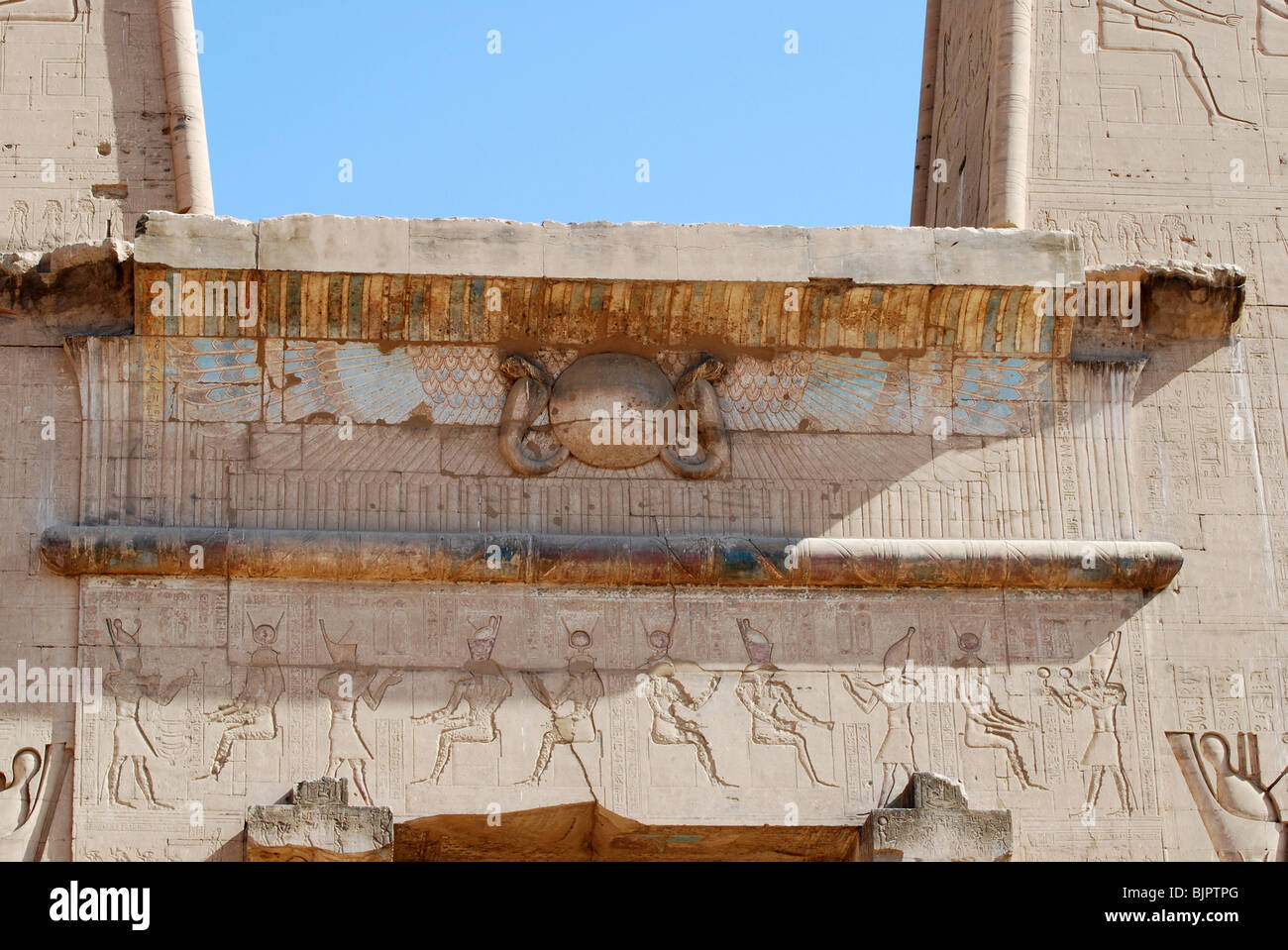 Egypt architrave ancient egyptian hi-res stock photography and images ...