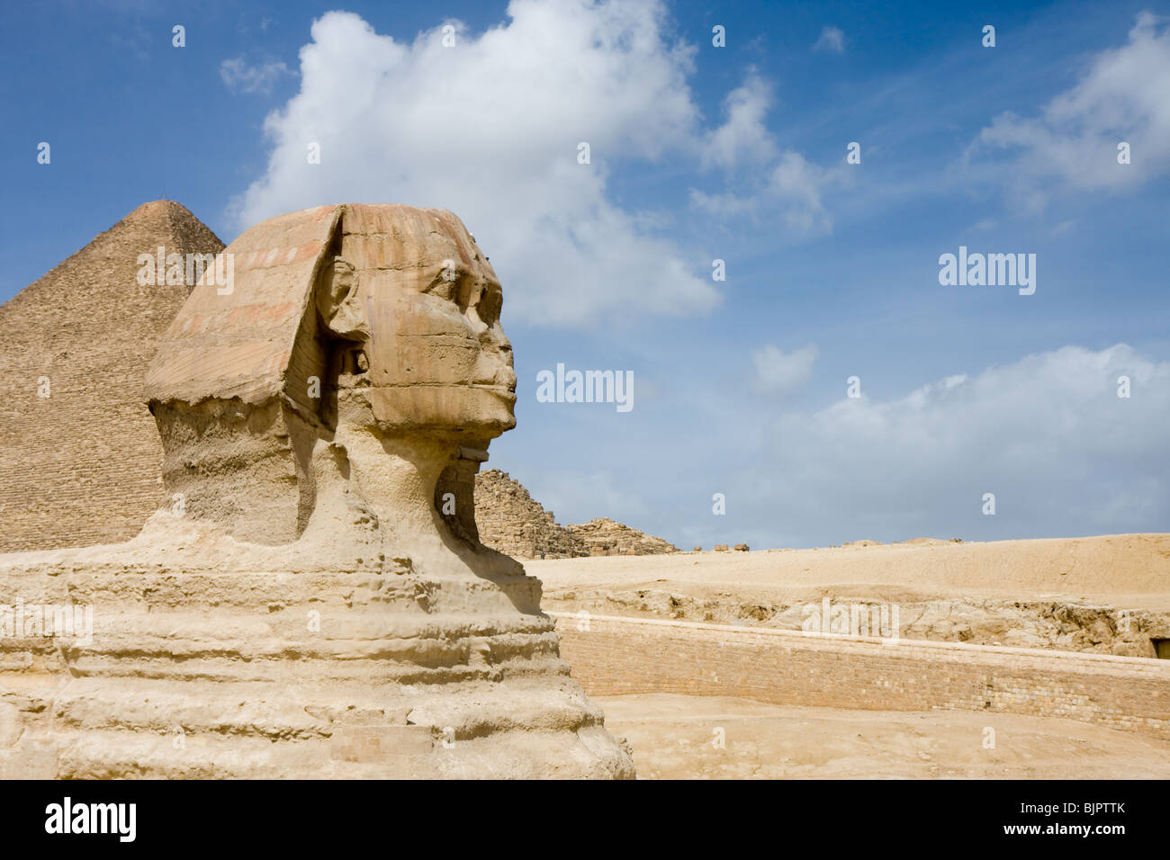 Crumbling pyramid hi-res stock photography and images - Alamy