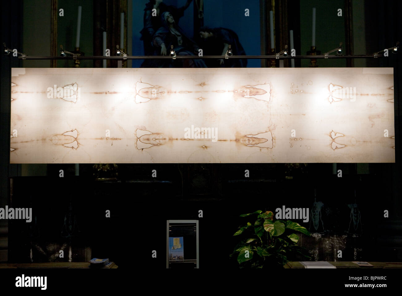 Shroud of turin hi-res stock photography and images - Alamy