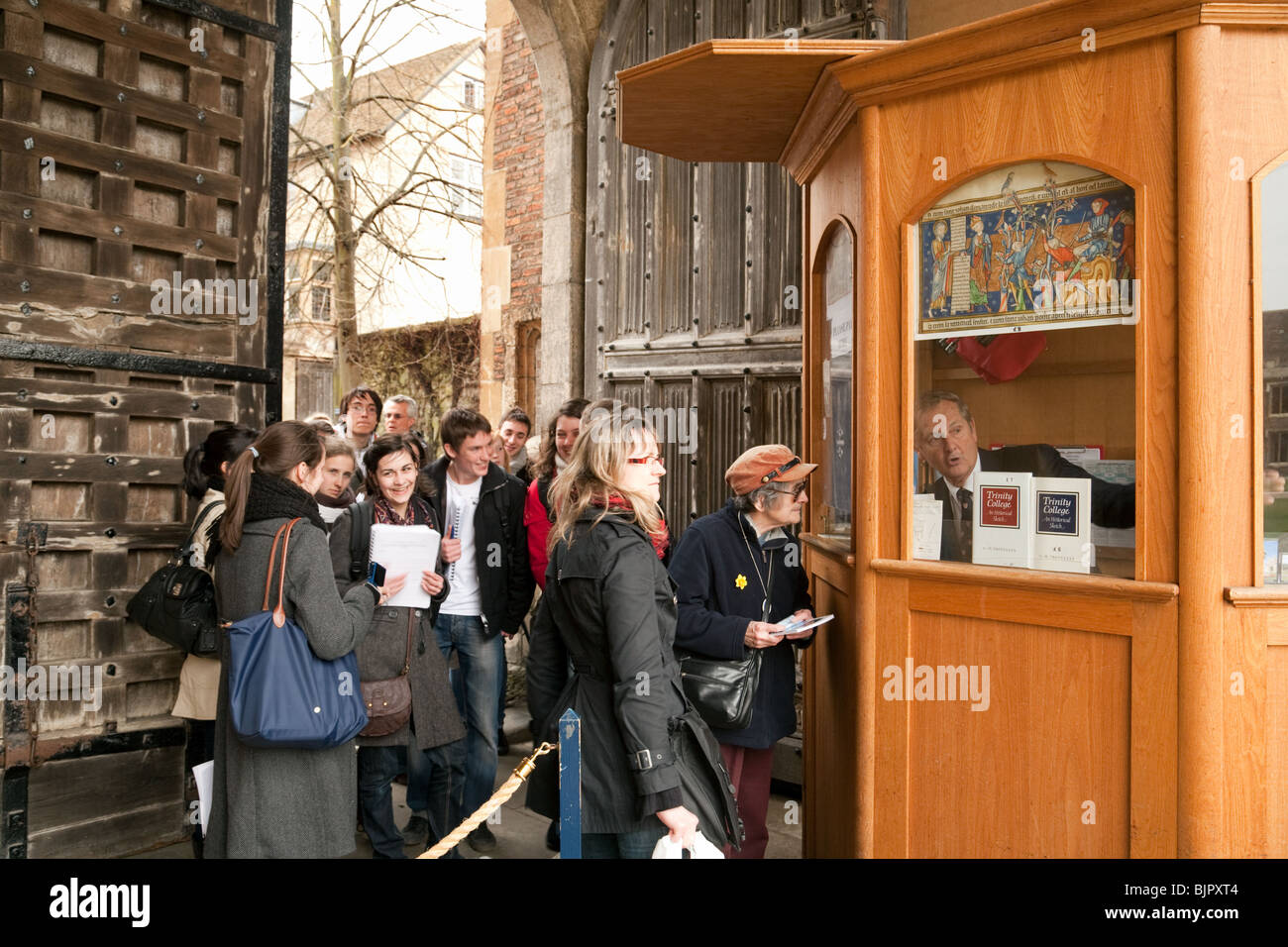 Porters lodge cambridge college hi-res stock photography and images - Alamy