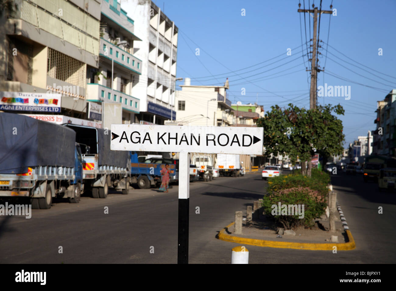 Mombasa road sign hi-res stock photography and images - Alamy