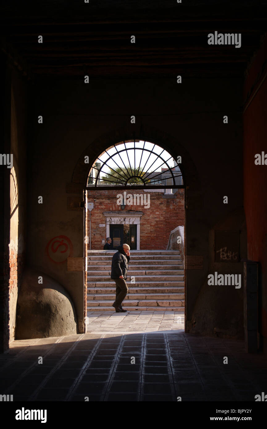Archway silhouette venezia hi-res stock photography and images - Alamy