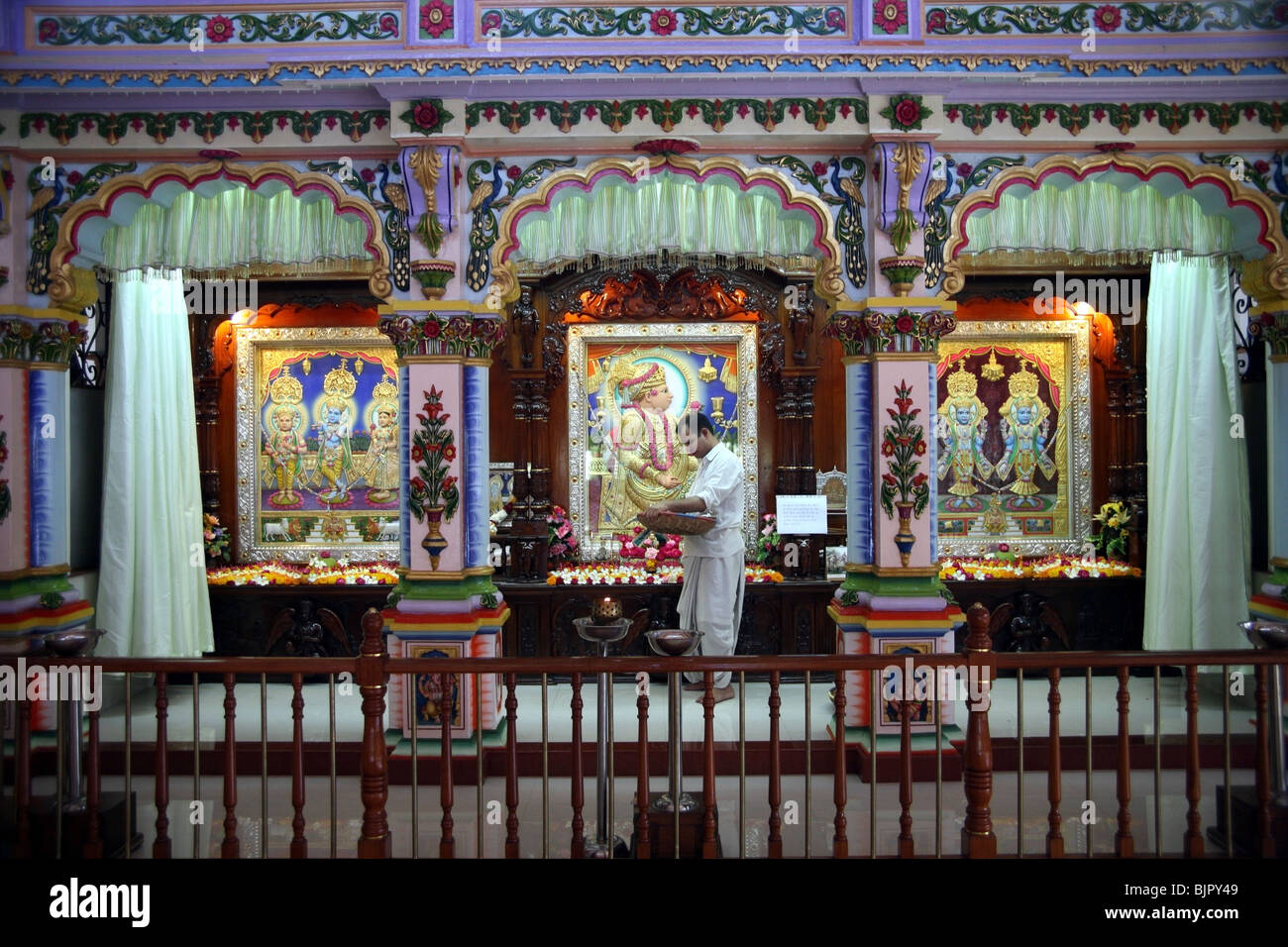Inside The Shree Cutch Satsang Swaminarayan Temple Mombasa Stock Photo ...