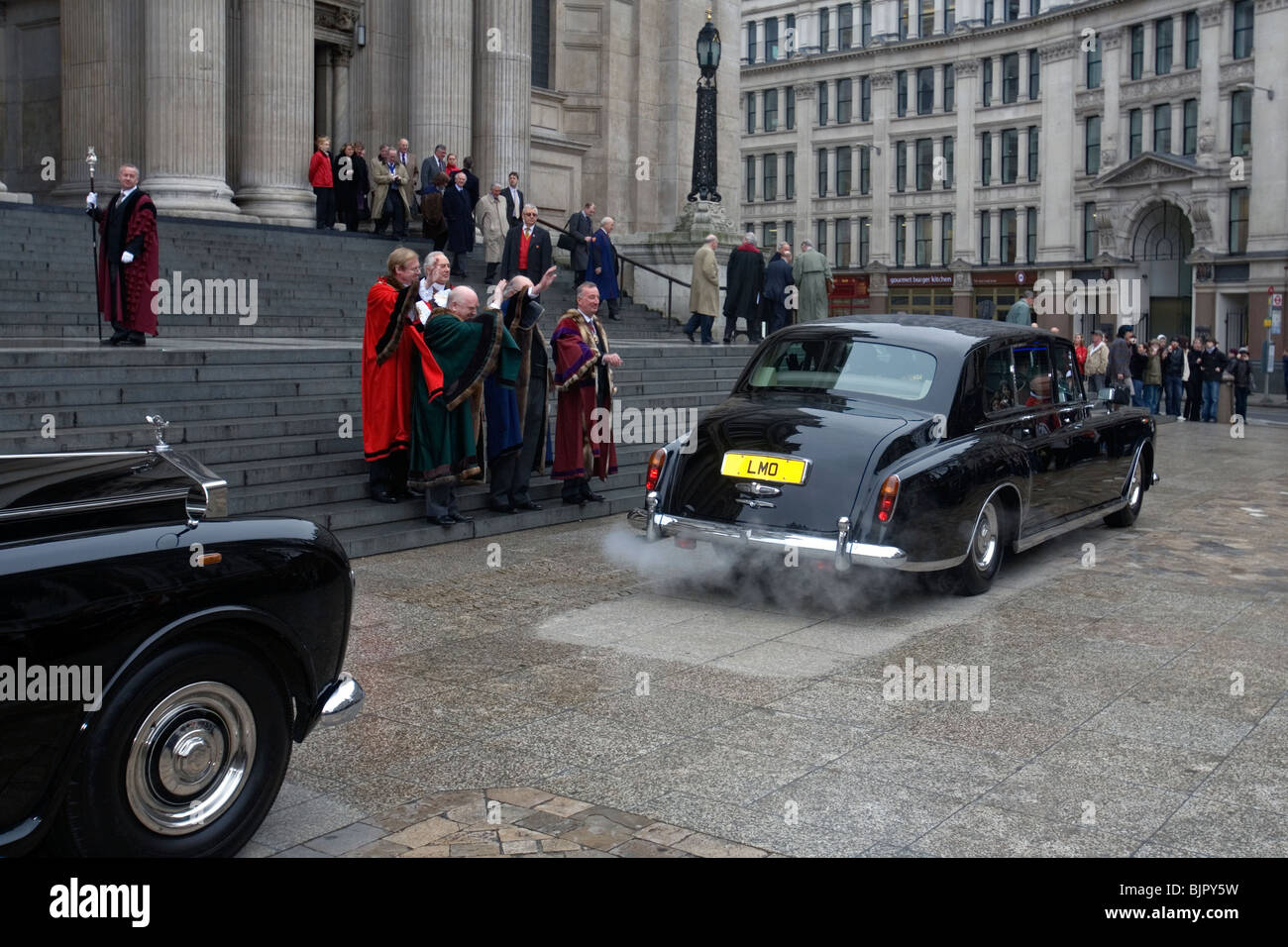 St pauls cathedral limo hi-res stock photography and images - Alamy