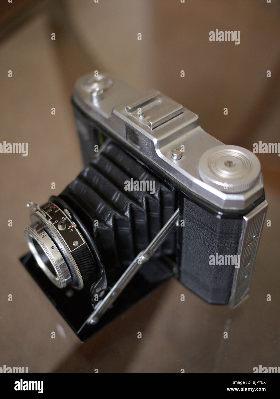 Folding bellows hi-res stock photography and images - Alamy