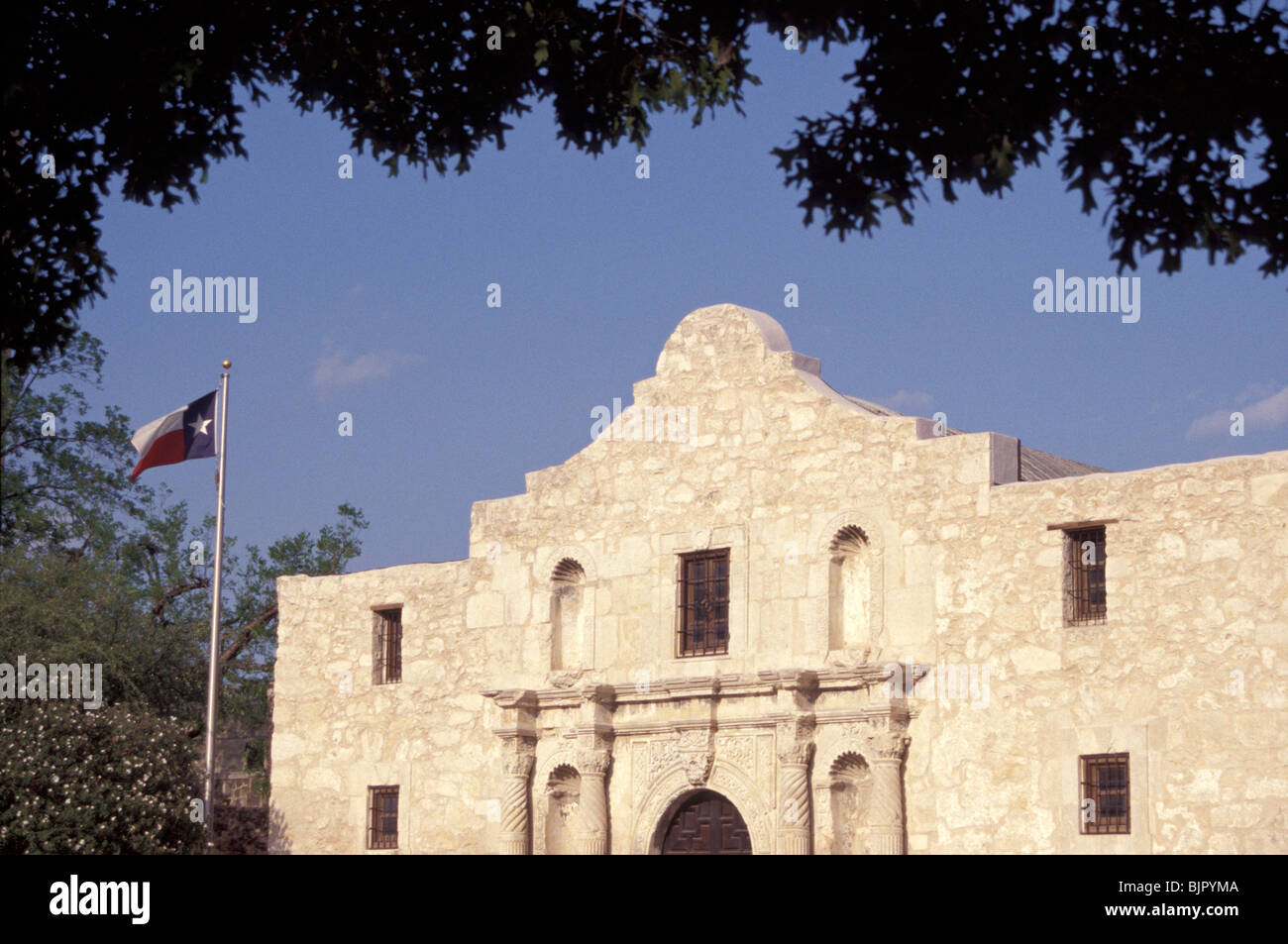 The Alamo or Mission San Antonio Valero in San Antonio, Texas, USA ...