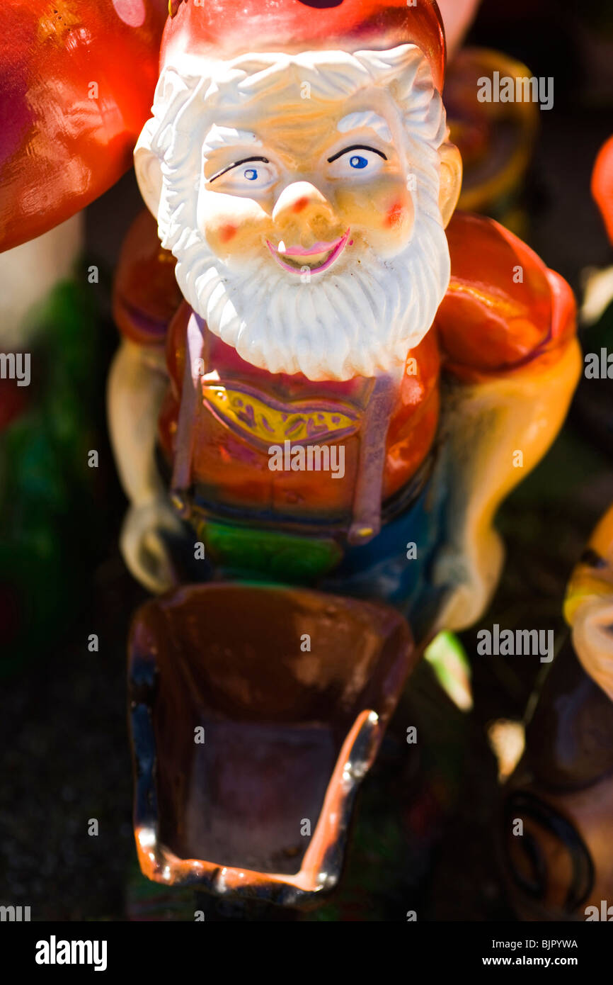 Colourful gnomes hi-res stock photography and images - Alamy
