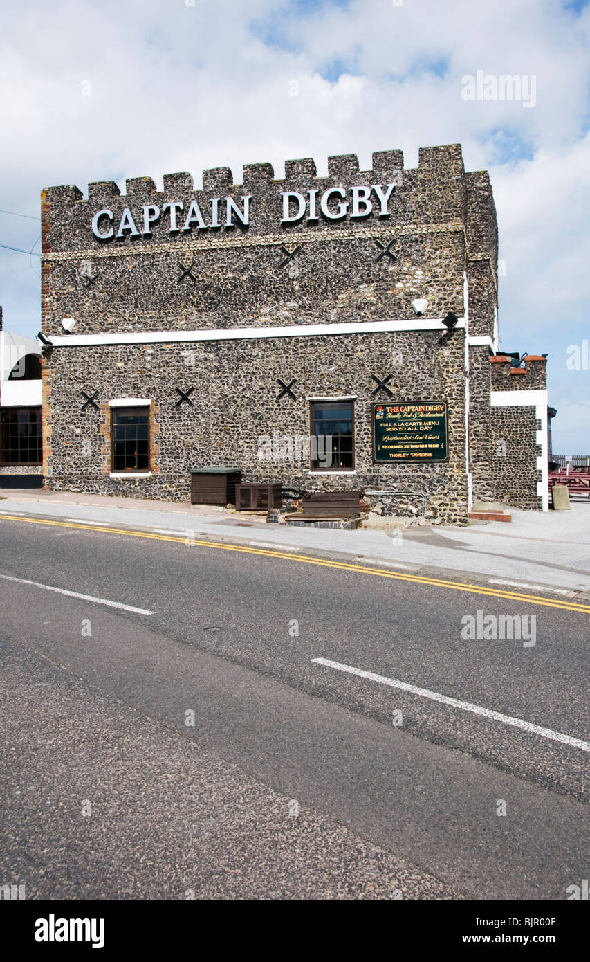 The Captain Digby pub overlooking Kingsgate Bay on the North Foreland ...