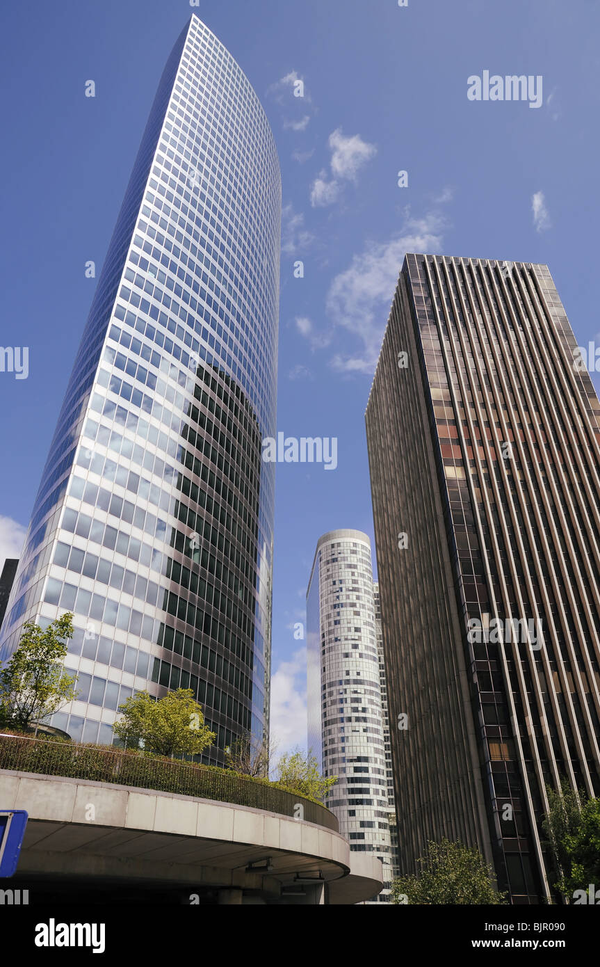 Defense business district buildings in Paris, France (vertical Stock ...