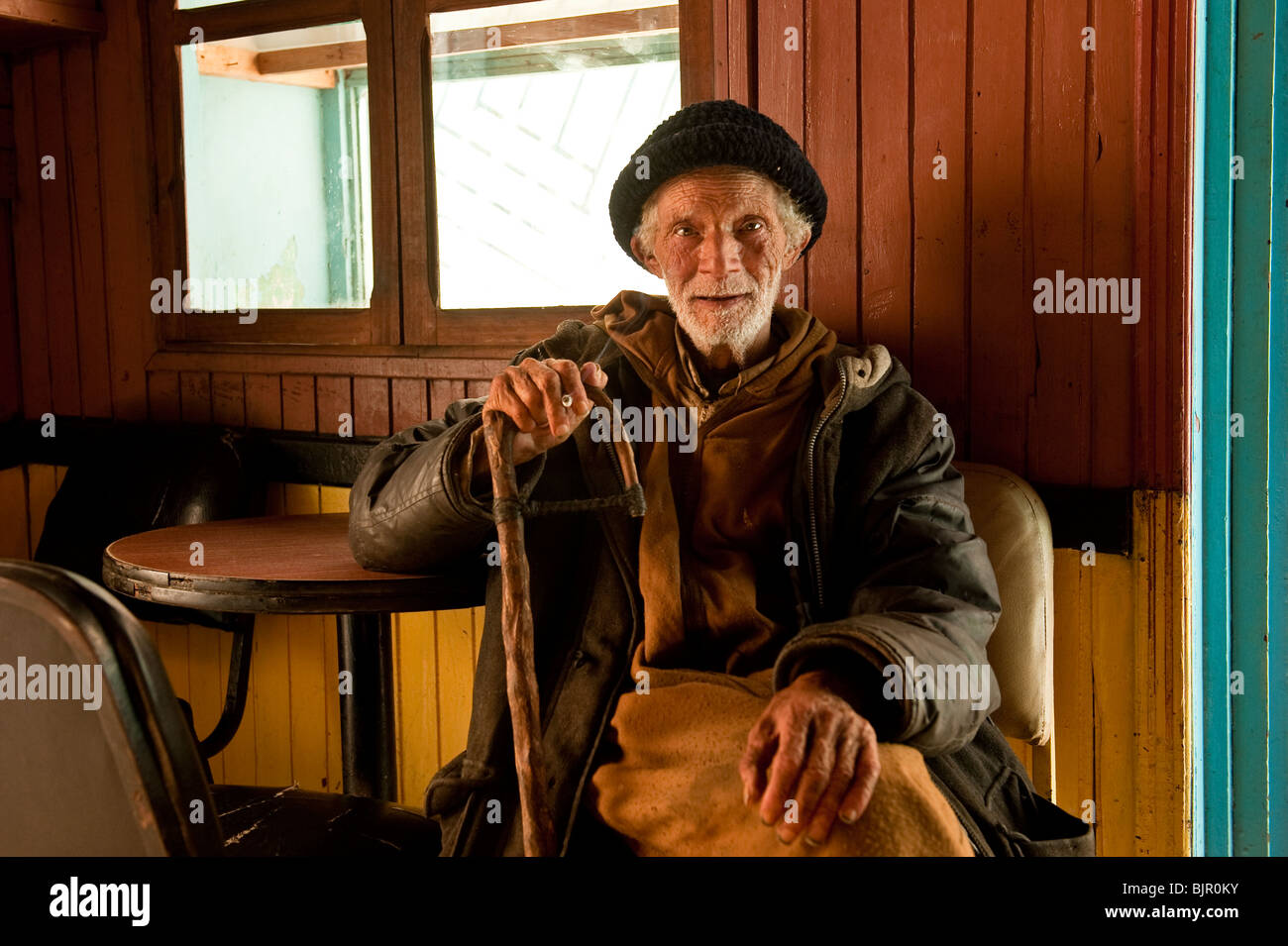 Moroccan old man with beard hi-res stock photography and images - Alamy