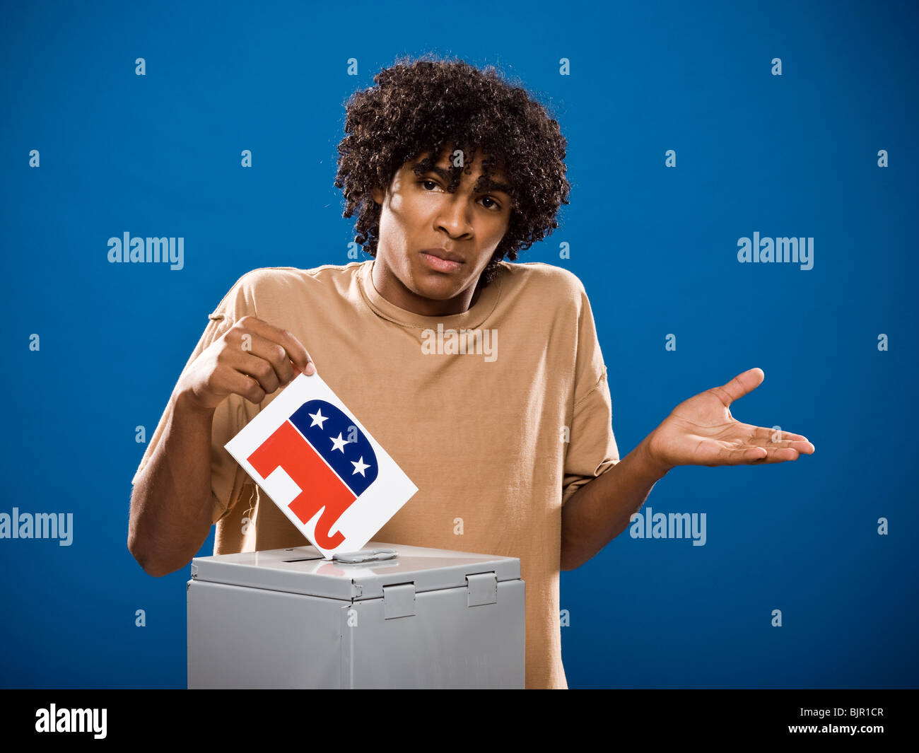 Boy voting ballot hi-res stock photography and images - Alamy