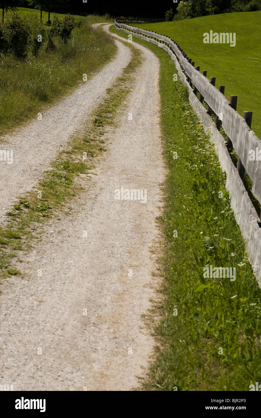 Winding pathways hi-res stock photography and images - Alamy