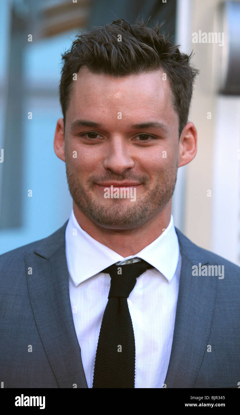 AUSTIN NICHOLS THE INFORMERS PREMIERE HOLLYWOOD LOS ANGELES CA USA 16 ...