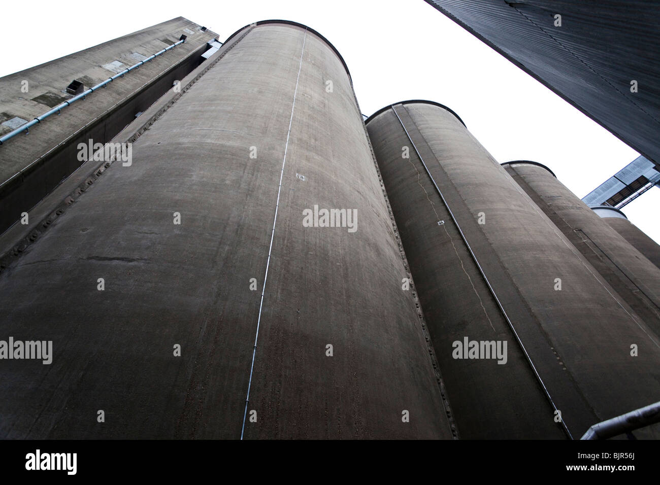 sugar storage silos at British Sugar factory Stock Photo - Alamy