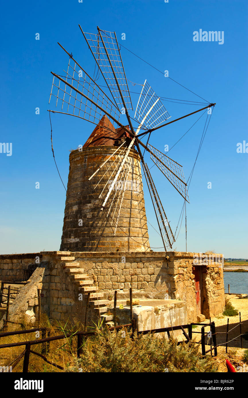 Sicily saltworks windmill hi-res stock photography and images - Alamy