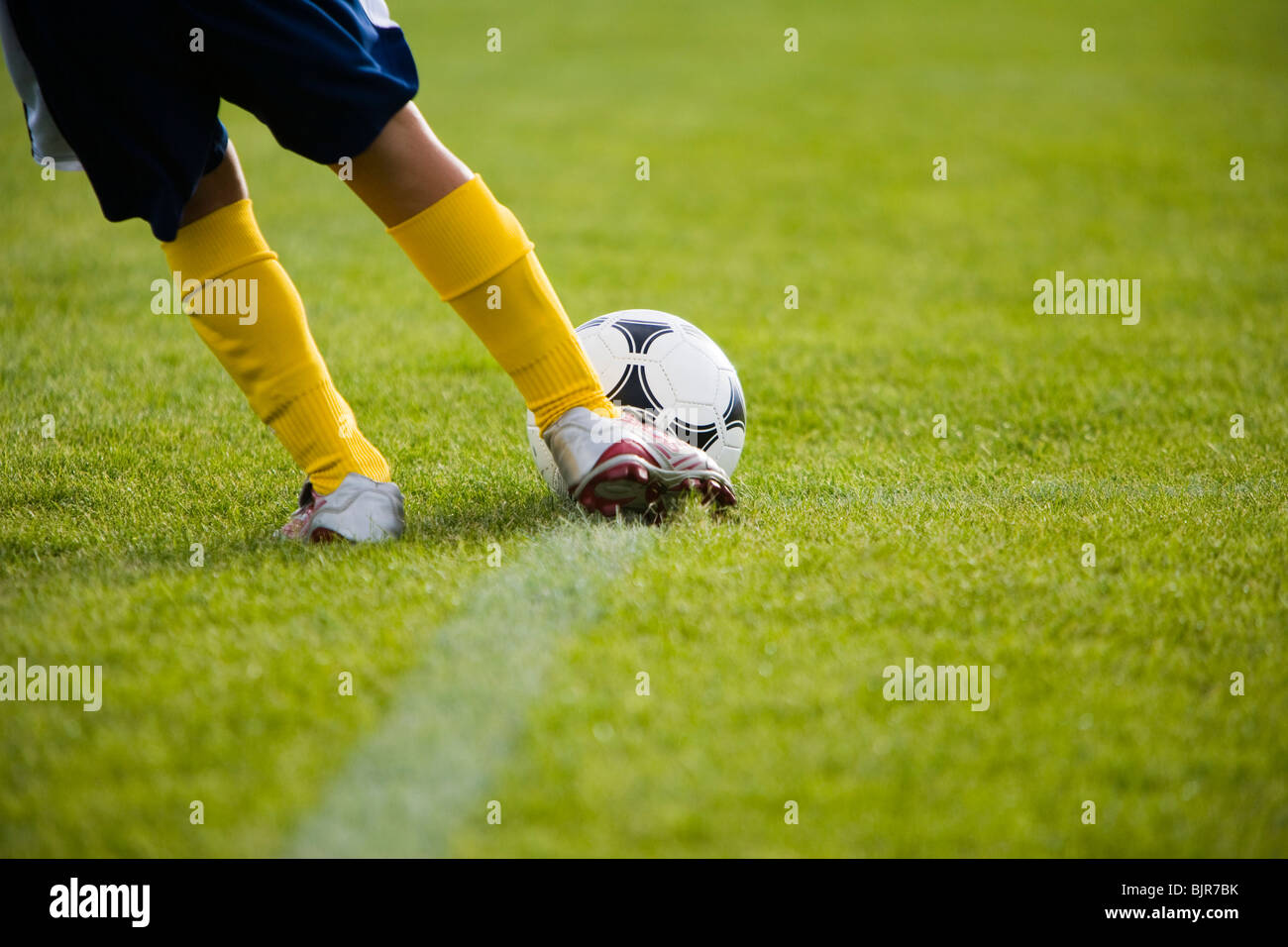 youth soccer player Stock Photo - Alamy