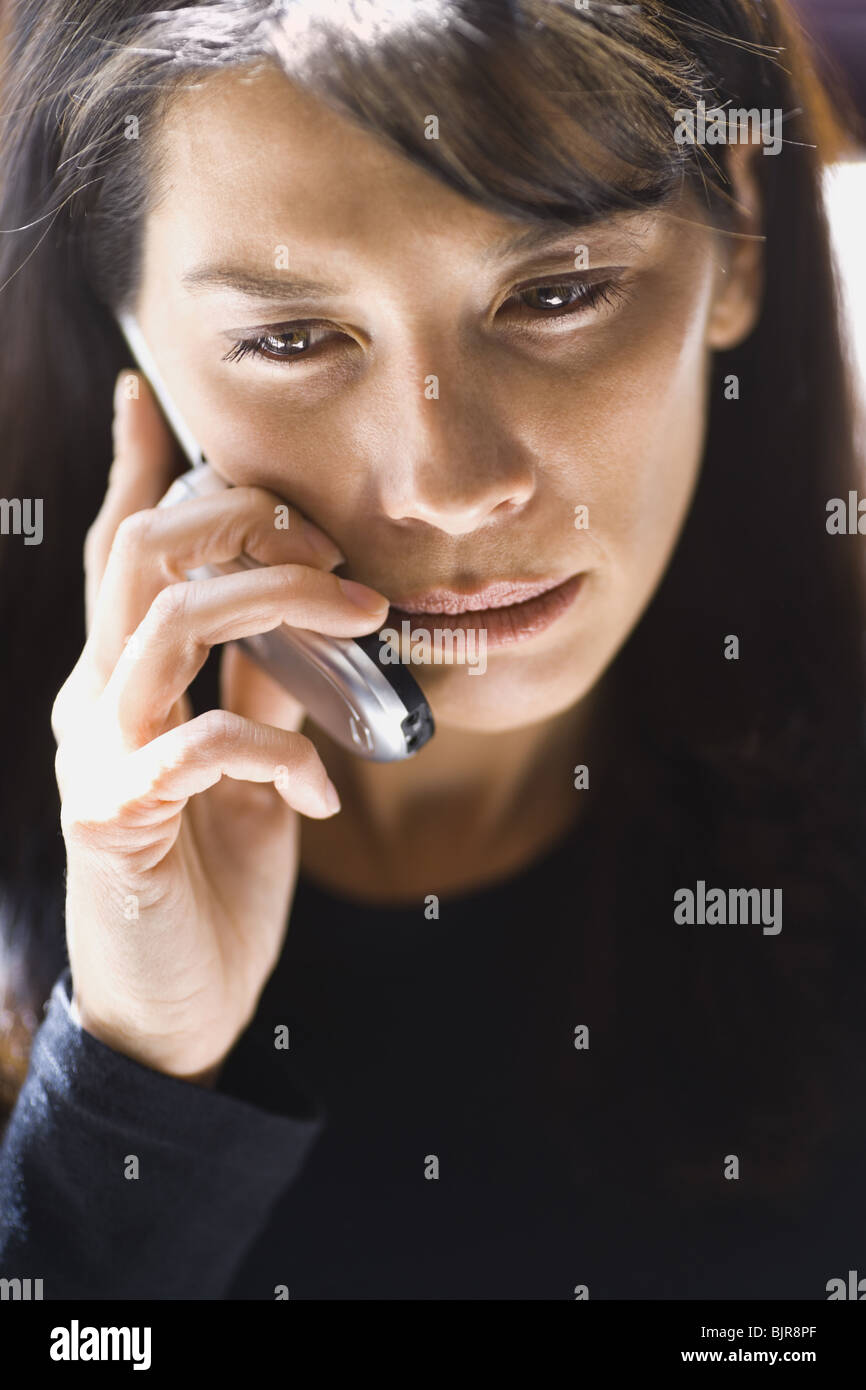 Business woman calls on cell hi-res stock photography and images - Alamy