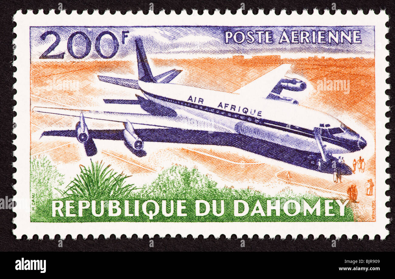 Postage stamp from Dahomey depicting a Boeing 707 Stock Photo - Alamy