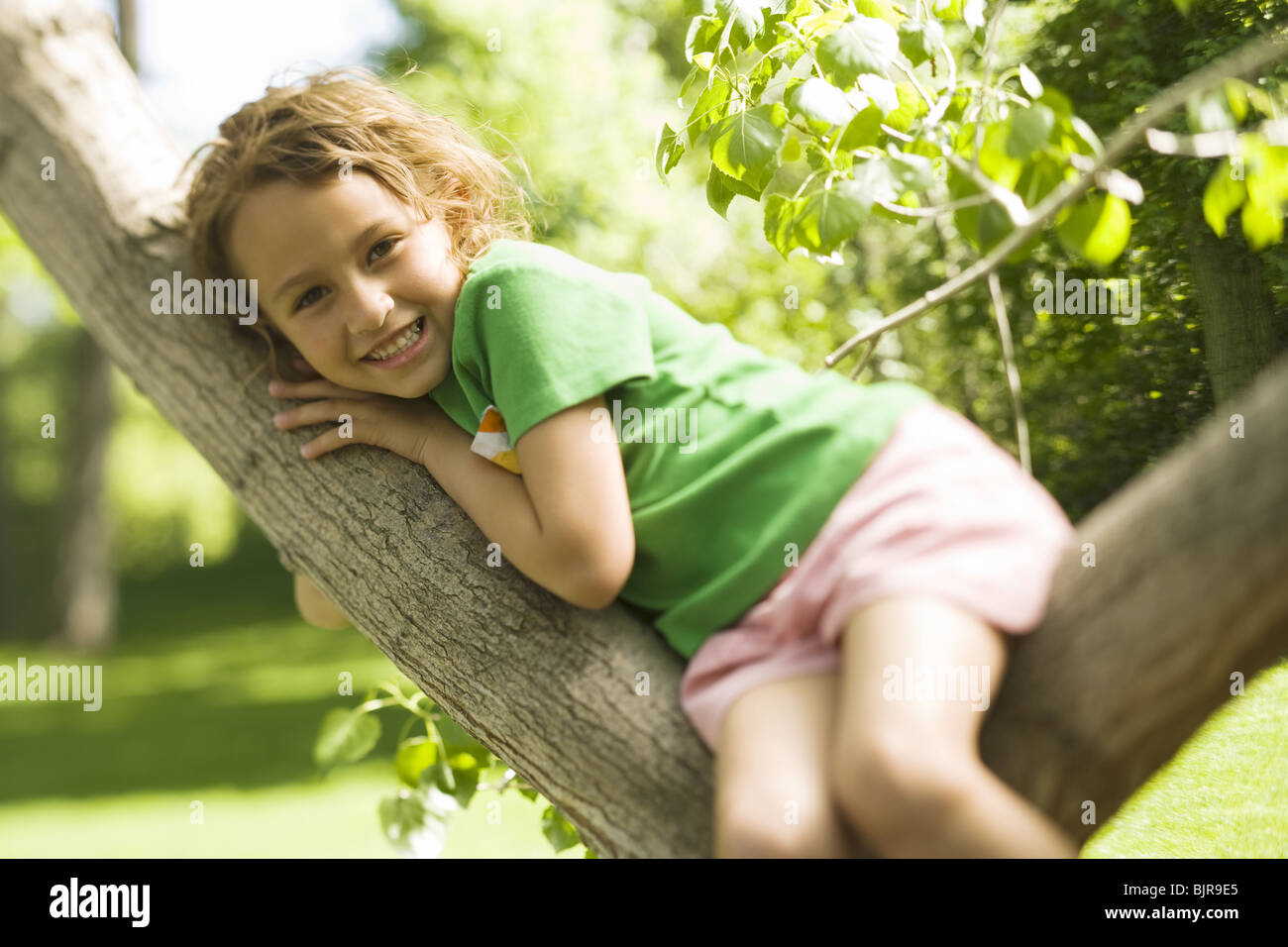 Kid Kneeling In The Grass Hi Res Stock Photography And Images Alamy