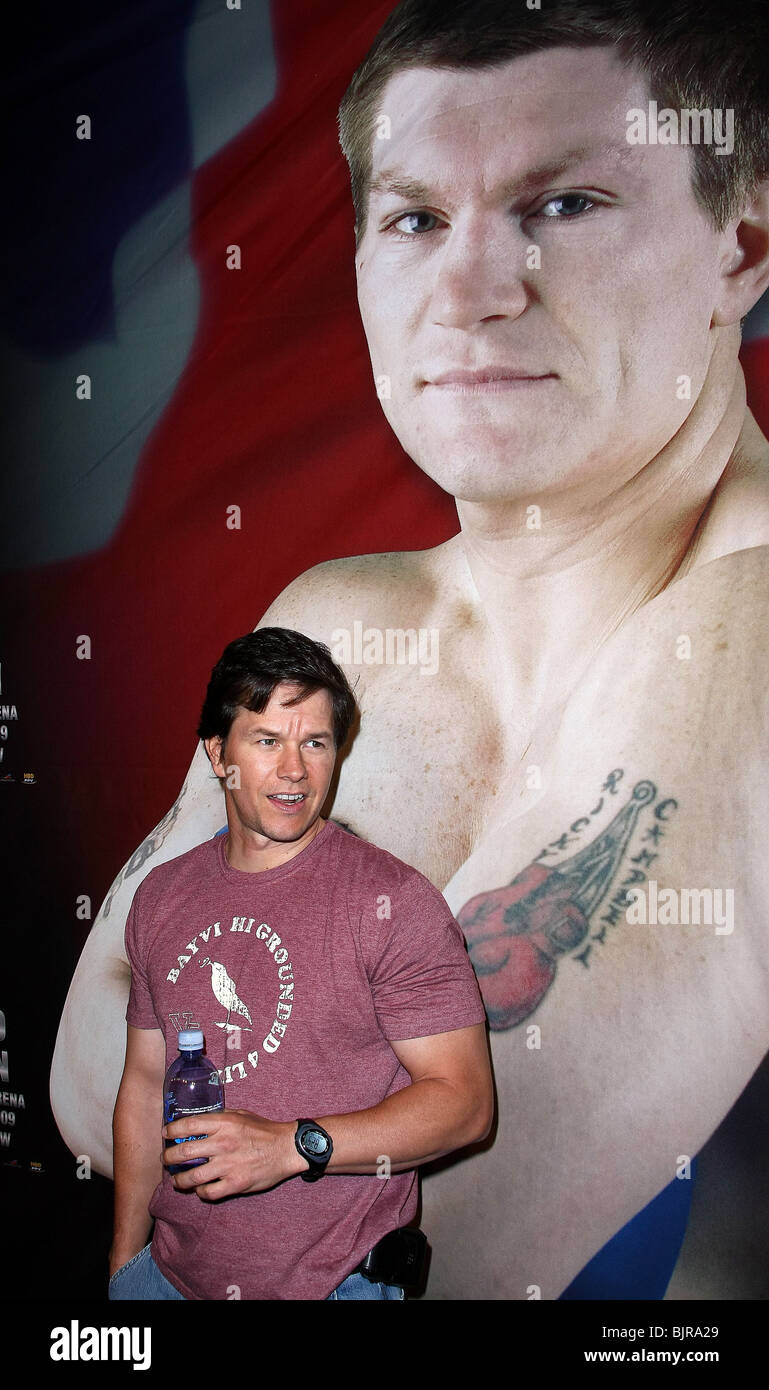 Ricky mark wahlberg actor hollywood hi-res stock photography and images ...