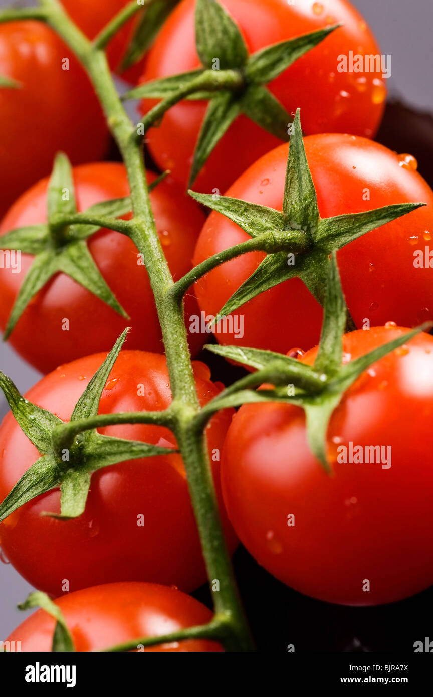 Raw tomatoe hi-res stock photography and images - Alamy