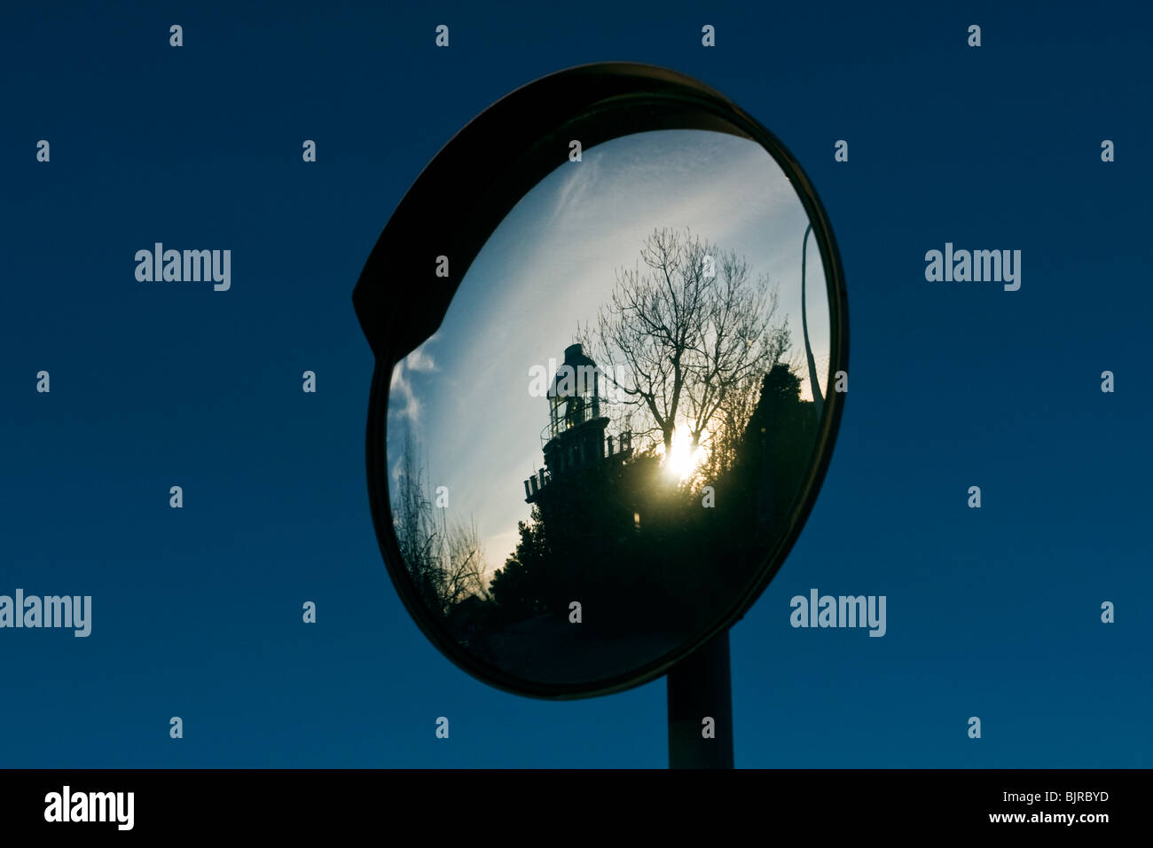Lighthouse mirror hi-res stock photography and images - Alamy