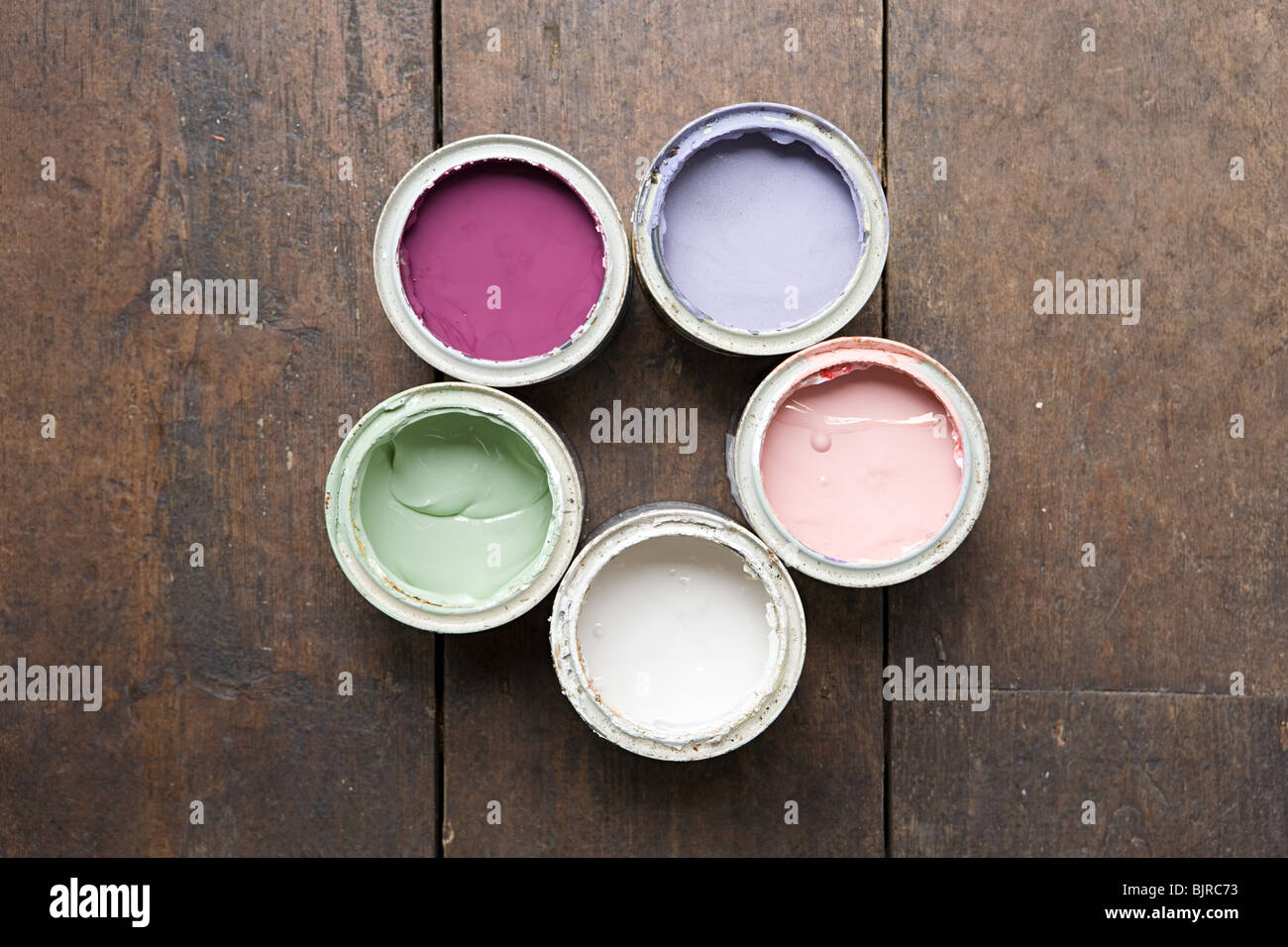 Coloured pots of paint hi-res stock photography and images - Alamy