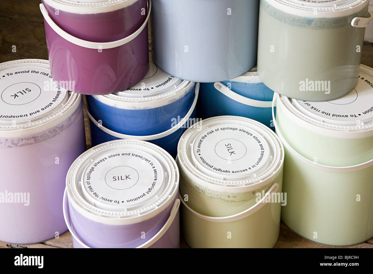 Coloured pots of paint hi-res stock photography and images - Alamy