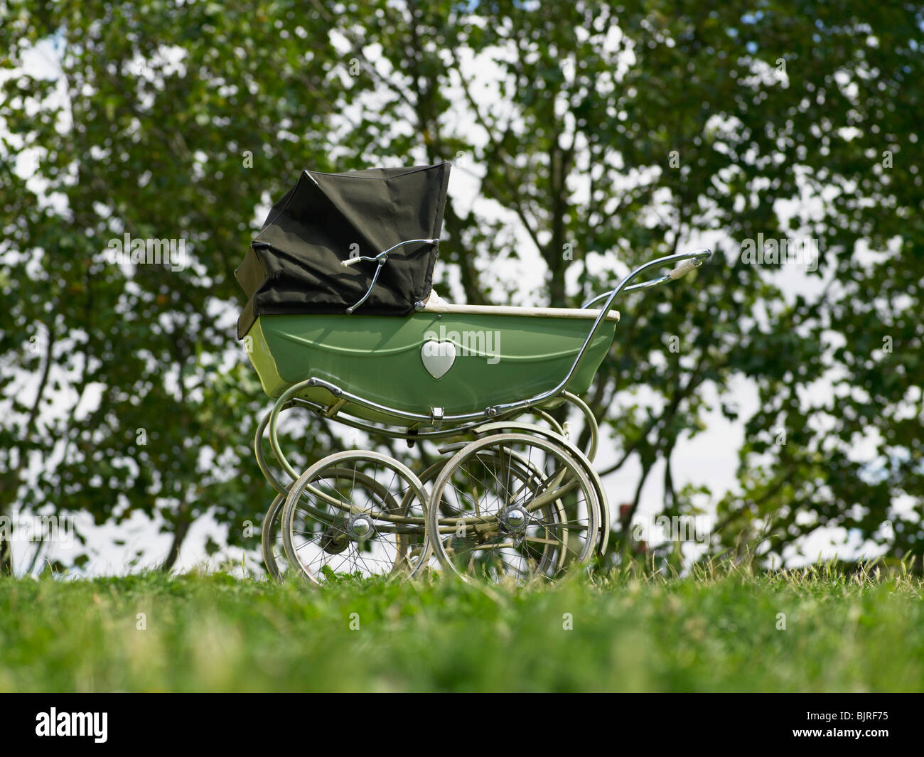 Pram type hi-res stock photography and images - Alamy