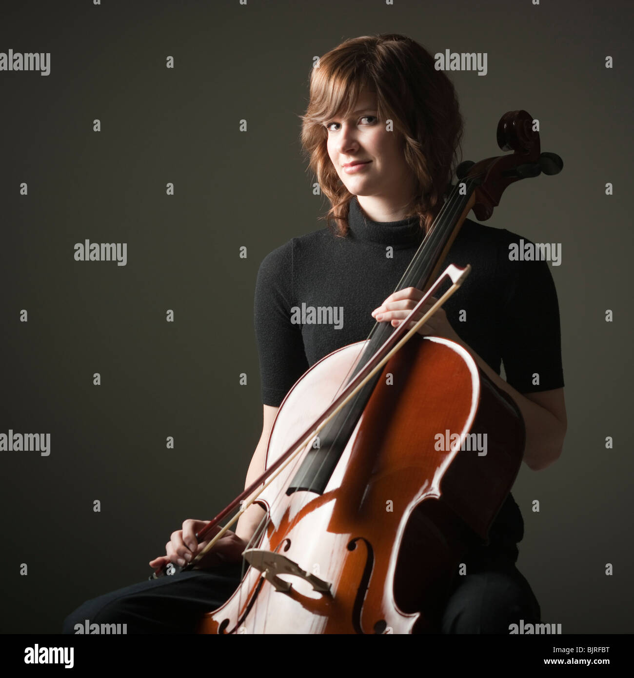 Cello image hi-res stock photography and images - Alamy