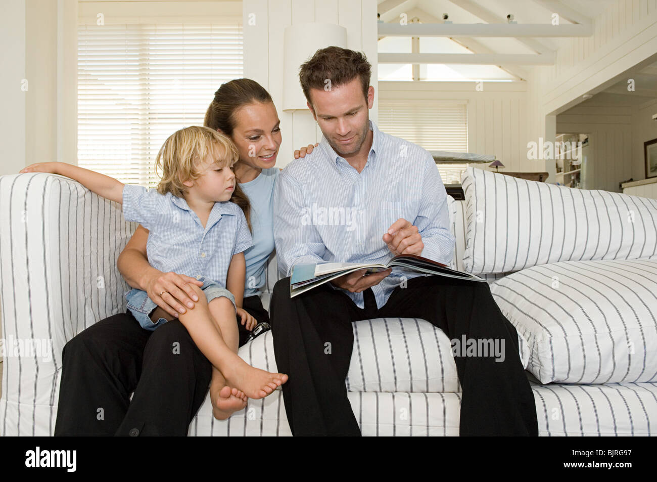 Family magazine hi-res stock photography and images - Alamy